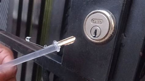 Llave Rota Atascada En La Cerradura Este Movimiento Es Suficiente Para