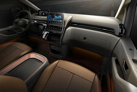 Hyundai Lanz La Nueva Staria Su Revolucionario Monovolumen Auto X Arg