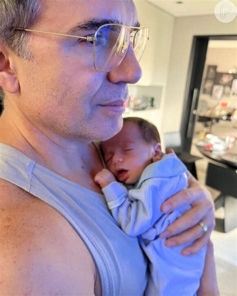 Nua Claudia Raia Posa Luca Nos Bra Os E Recebe Chuva De Elogios