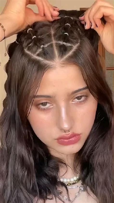 PENTEADO SIMPLES ELÁSTICO em 2022 Penteado de cabelo liso