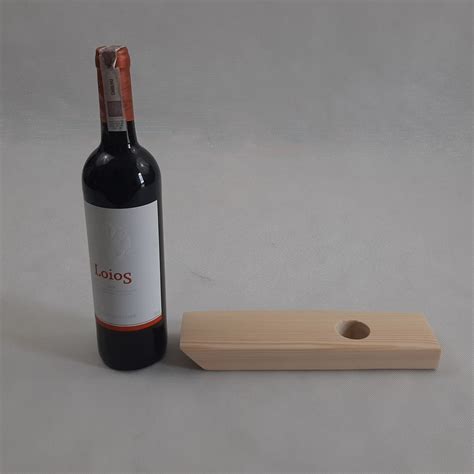 Magiczny stojak na 1 butelkę wina Produkty na zamówienie Wieszaki i