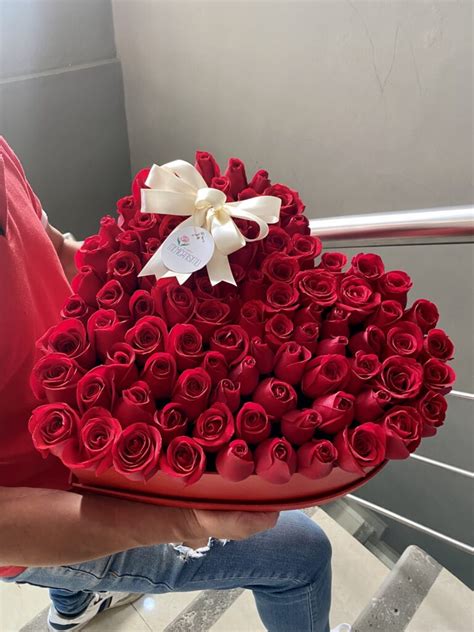 Mi todo 100 rosas Florería Mexicanísimo