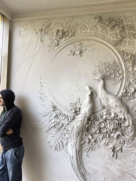 Artista usa técnica milenaria para convertir paredes en arte Porque