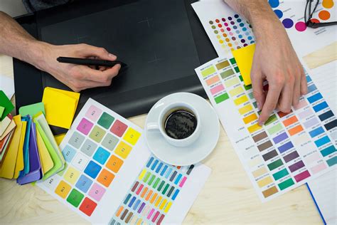 Teoria das Cores A influência das cores no Design Gráfico Gráfica Alpha