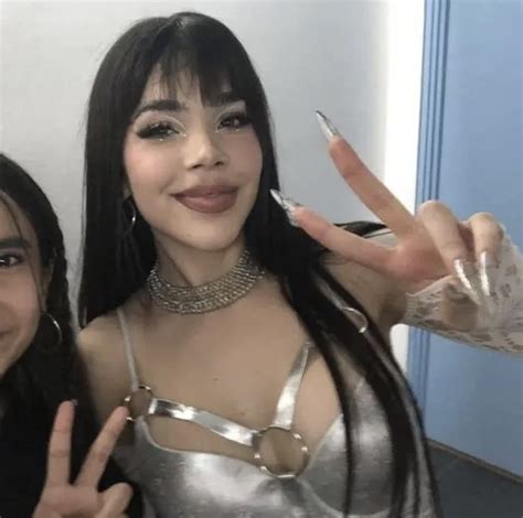 Kenia Os Celebridades Famosas Guapas Celebridades Bonitos