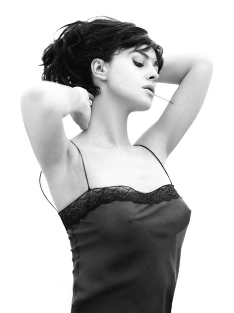 Monica Bellucci Sexy Lingerie The Fappening