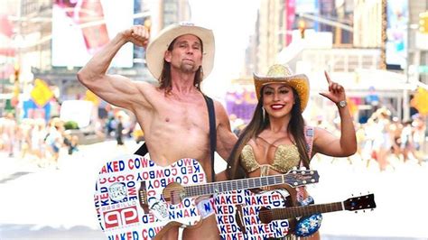 El corazón del Naked Cowboy de Nueva York es de una mexicana Esta es