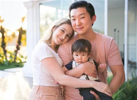 Veja A Rea O De Pyong Lee Ap S Ex Mulher Assumir Namoro S O Bento Em