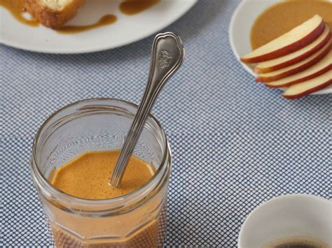 Crème caramel au beurre salé façon pâte à tartiner Recette de Crème