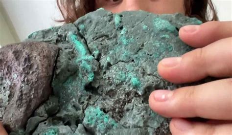 Des chercheurs ont trouvé des roches en plastique sur une île du Brésil