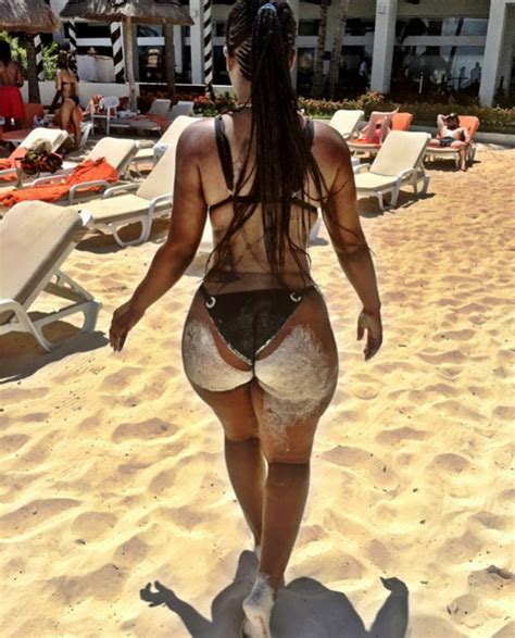 She S Thick AF Bruh ShesFreaky