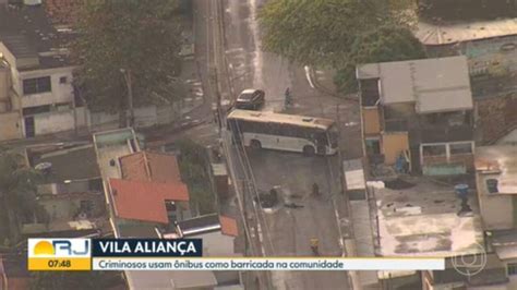 Pelo segundo dia consecutivo PM faz operações em comunidades da Zona