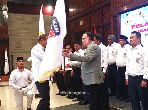 Amir Yanto Ketua Umum Pb Ikasi Lantik Roy Siregar Sebagai Ketua Ikasi
