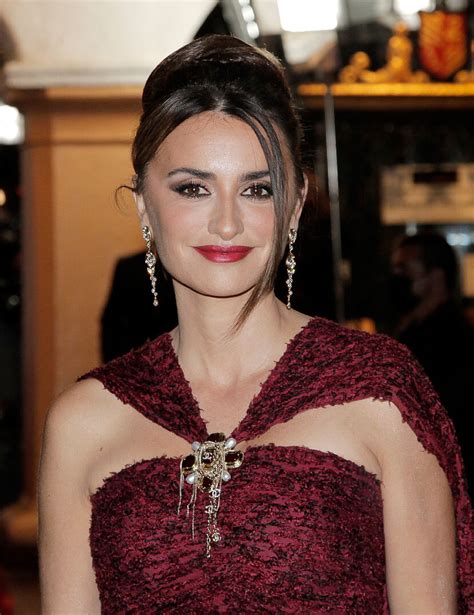 Arriba 71 Imagen Maquillaje Con Outfit Rojo Abzlocal Mx