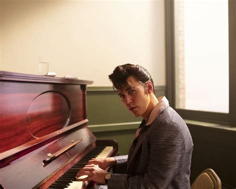 On sest entretenu avec Austin Butler qui interprète Elvis Presley dans