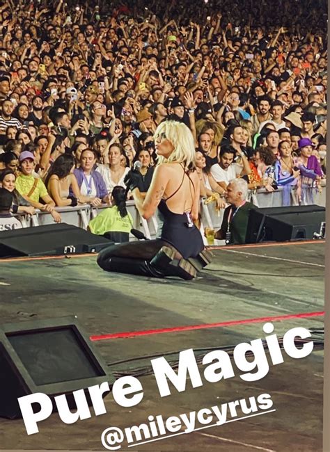 Miley Cyrus Access On Twitter Mileys Mom On Instagram Https T Co