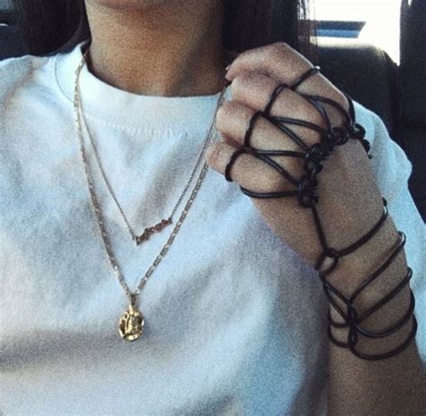 Pin On Cholas Y Que Chicana Style Cholo Style Black Bracelets