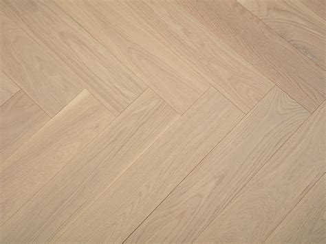 Naked Oak Engineered Hardwood American Oak Herringbone Collection