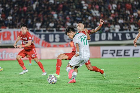 LIGA 1 2023 2024 BERGULIR Persis Solo Vs Persebaya Surabaya Ini 22