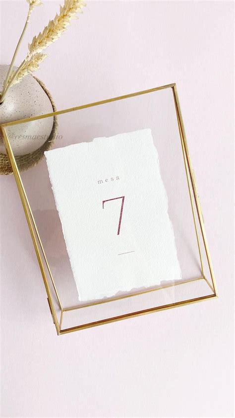 10 ideas de números de mesa para tu boda Place card holders Place