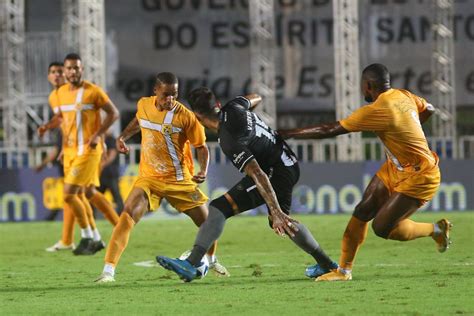 No sufoco Sport vence Murici AL nos pênaltis e avança na