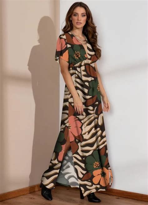 Vestido Longo Floral Preto Decote Profundo Quintess