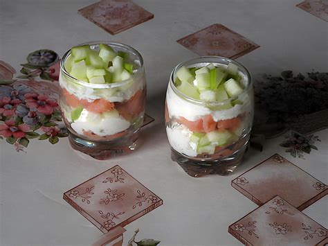 Recette de Verrines apéritives au saumon et chèvre frais