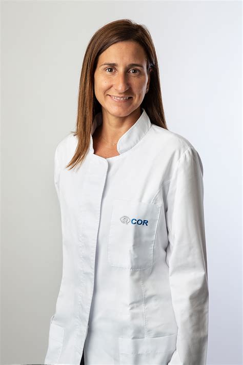CLINICA OFTALMOLÓGICA RUBÍ Equipo humano on Behance