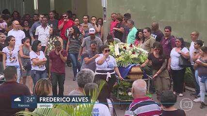 Corpos de duas das vítimas da queda de avião em BH são enterrados nesta
