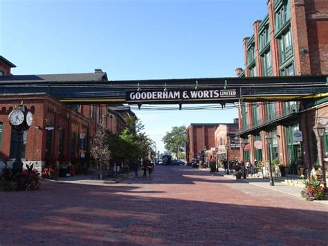 Qué ver y hacer en Toronto Hellotickets