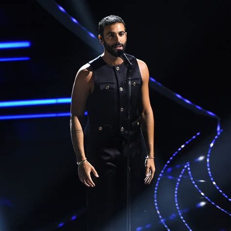 Sanremo 2023 Look Serata Finale Marco Mengoni Lazza Mr Rain