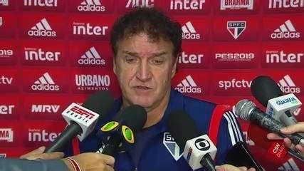 Cuca lamenta empate e entende protesto da torcida do São Paulo Vai
