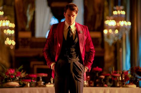 Tuleeko Bill Skarsgårdista nuori JFK toiseen maailmansotaan