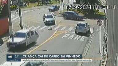Jornal da EPTV 1ª Edição Campinas Piracicaba Criança cai de carro