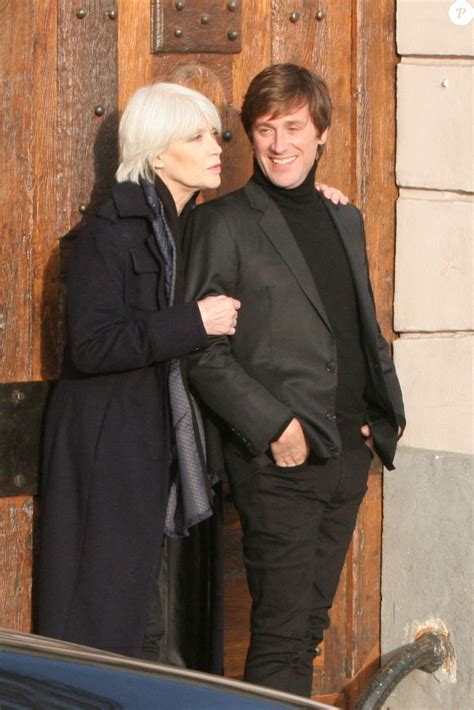 Exclusif Fran Oise Hardy Et Son Fils Thomas Dutronc Se Baladent Le