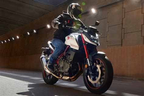 First Look Honda Hornet Bikesrepublic