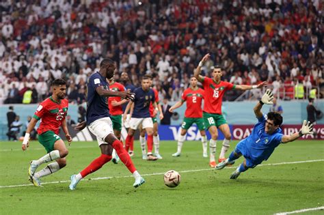 França vence Marrocos na semi e encara Argentina na decisão da Copa do