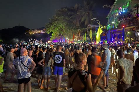 Bangkok Post Full Moon Party Draws Over 10 000 Revellers In Phangan