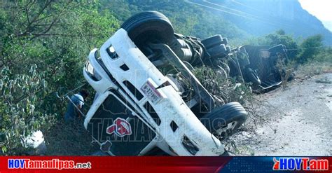 Hoy Tamaulipas Volcadura En Tamaulipas Vuelca Trailer Cargado Con