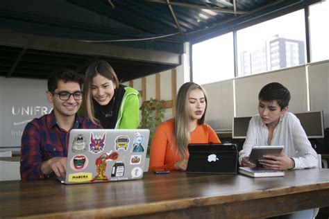 Tips Para Elegir La Carrera Universitaria Adecuada Para Ti Unifranz