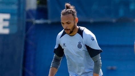 Os motivos que fizeram o Grêmio procurar o atacante Braithwaite