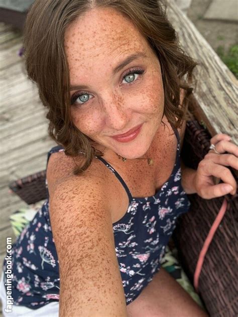 RarityBee Rarity Bee Nude OnlyFans Leaks The Fappening Photo