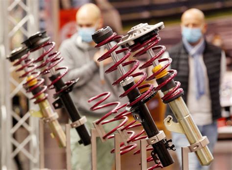 What S The Difference Between Car Shocks And Struts