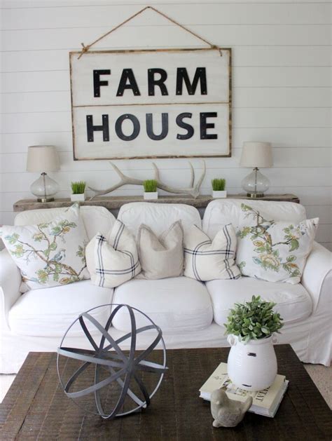 18 Best Farmhouse Style Centerpiece Ideas And Designs For 2020