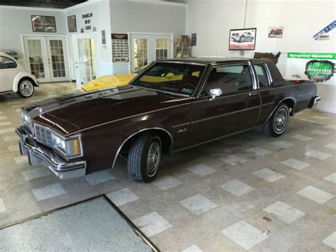 1983 Oldsmobile Delta 88 Royale Coupe 2 Door 5 0L
