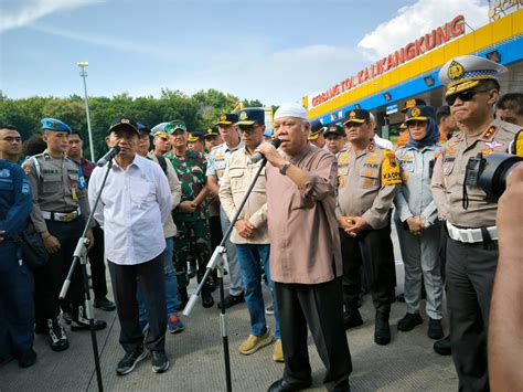 One Way Arus Balik Resmi Dimulai Dari Gerbang Tol Kalikangkung SUARA