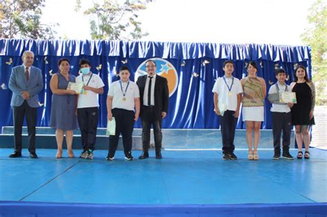 Premiaci N Estudiantes Destacados Tdg La Granja Red