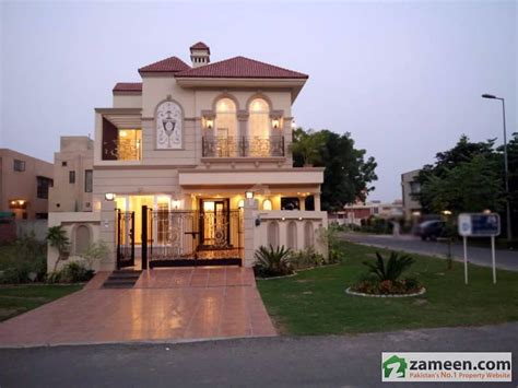 10 Marla Spanish Design Brand New Beautiful Corner House Is Available