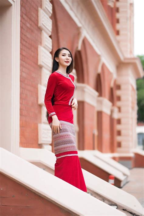 In Fashion Fashion Poses Style