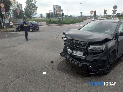 Incidente All Incrocio Tra I Corsi Molise Ferrara Scirea E Grosseto